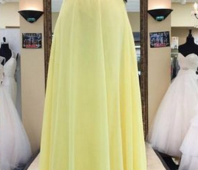 A Light Yellow Two-piece Chiffon Gown, Evening Dress. on Luulla