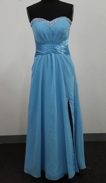 The Tone Also Ordered An Open Burning Long Shoulder Festa Gown With A ...