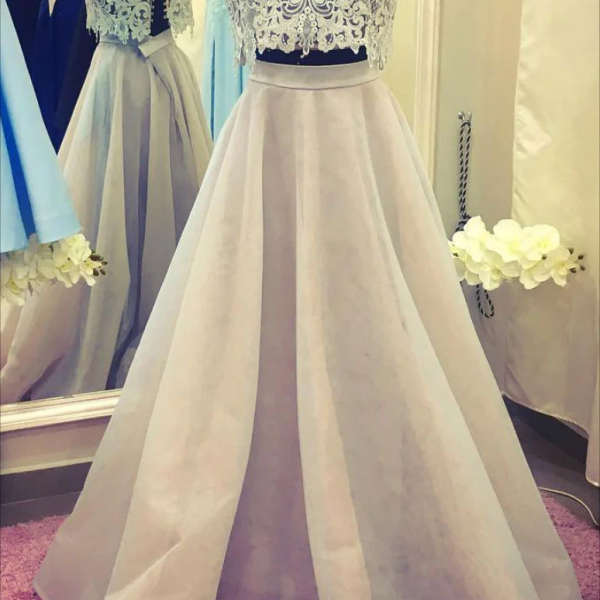 A Double - Shoulder Cross-gown on Luulla