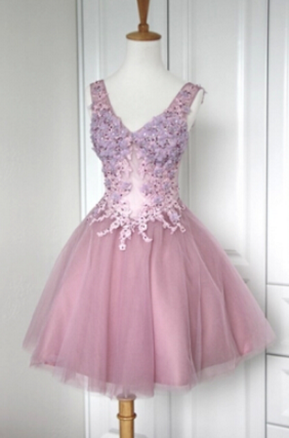 V Neckline Homecoming Dress Applique Homecoming Dresses On Luulla